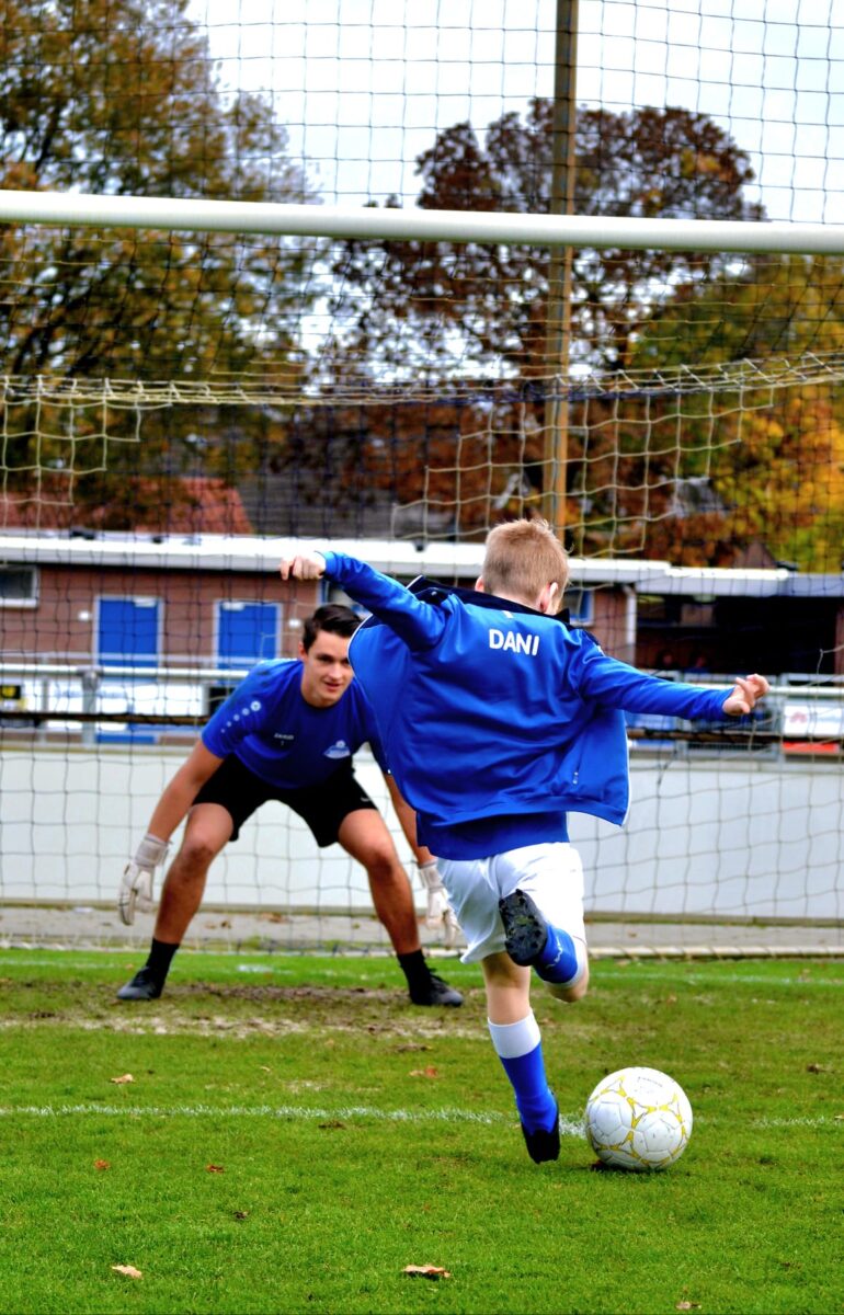 Dani van der Lee pupil van de week - Voetbalvereniging HMVV